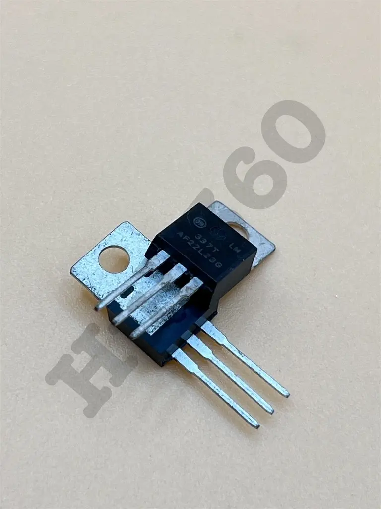LM337 high performance linear regulator | Hub360